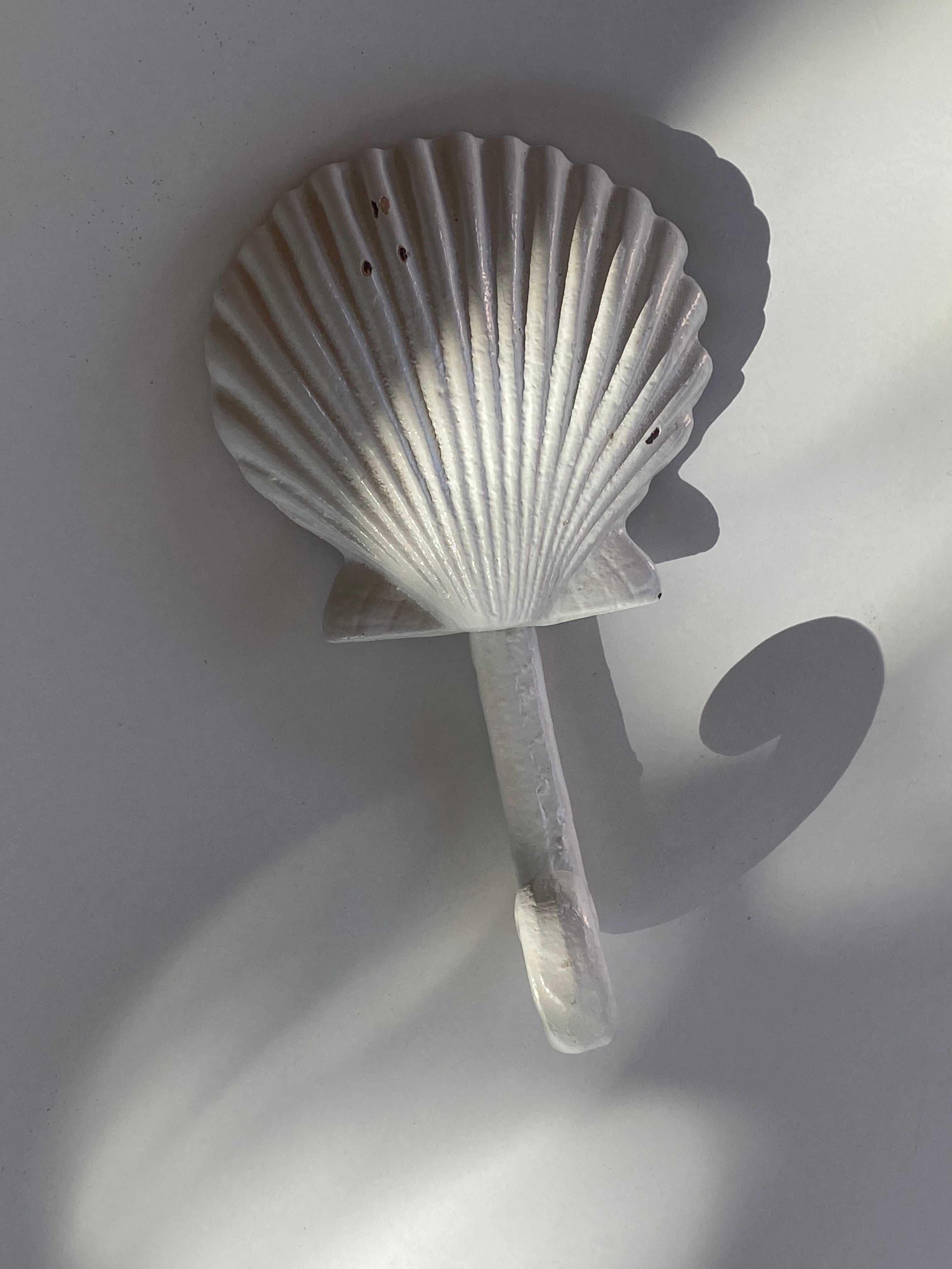 Shabby-Chic Seashell Hook Decor – [ki-ele]